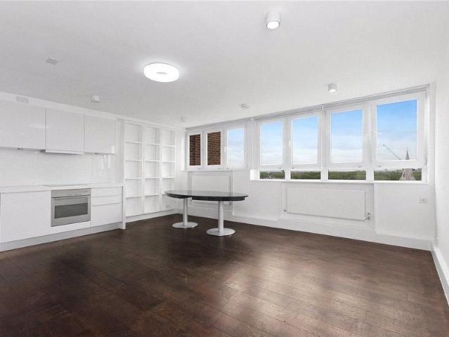 3 bedroom flat to rent