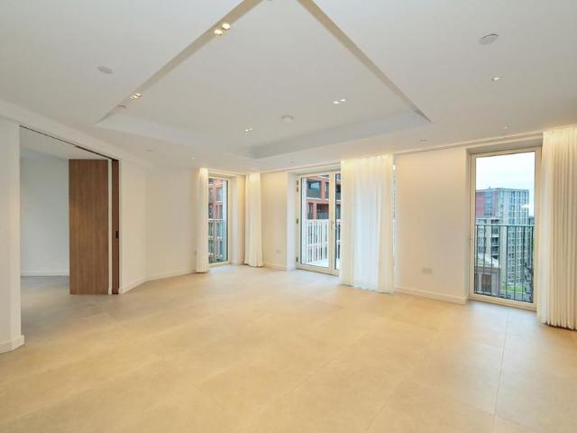 3 bedroom flat to rent