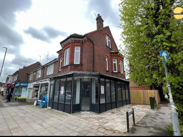 3 bedroom flat to rent