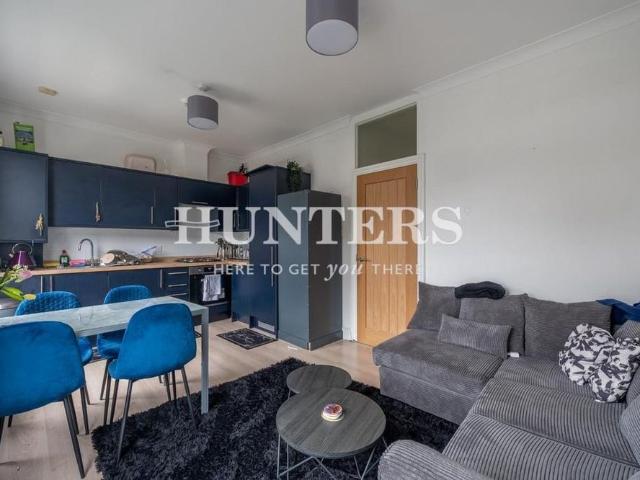 3 bedroom flat to rent