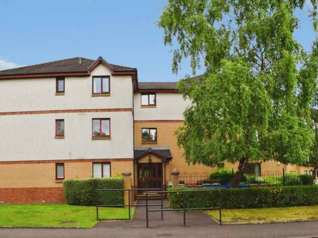 3 bedroom flat to rent