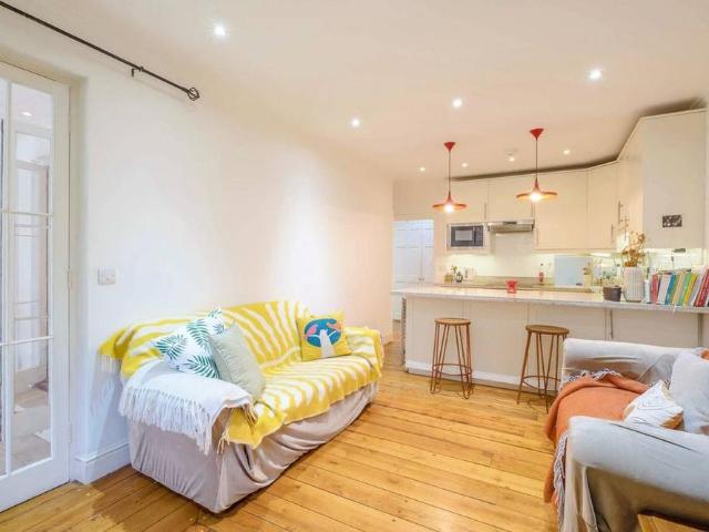 3 bedroom flat to rent