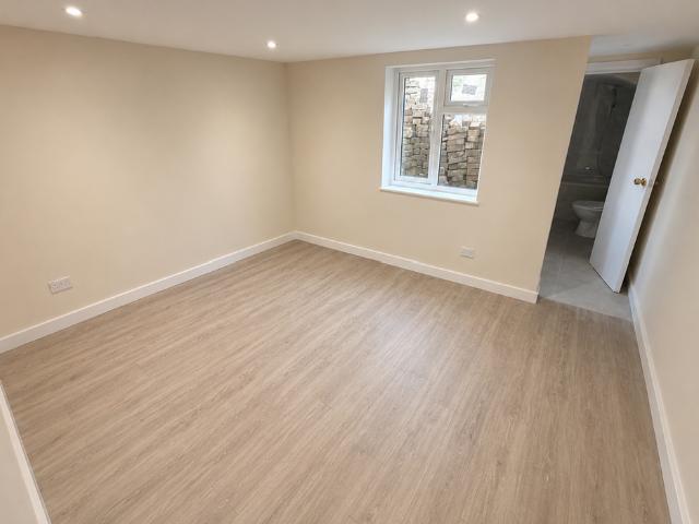 3 bedroom flat to rent