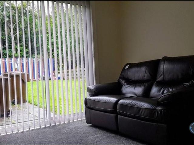 3 bedroom flat to rent