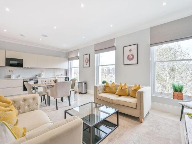3 bedroom flat to rent