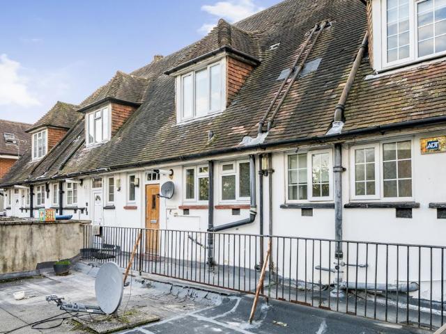 3 bedroom flat to rent