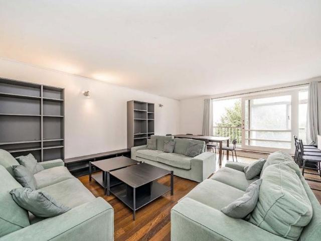 3 bedroom flat to rent