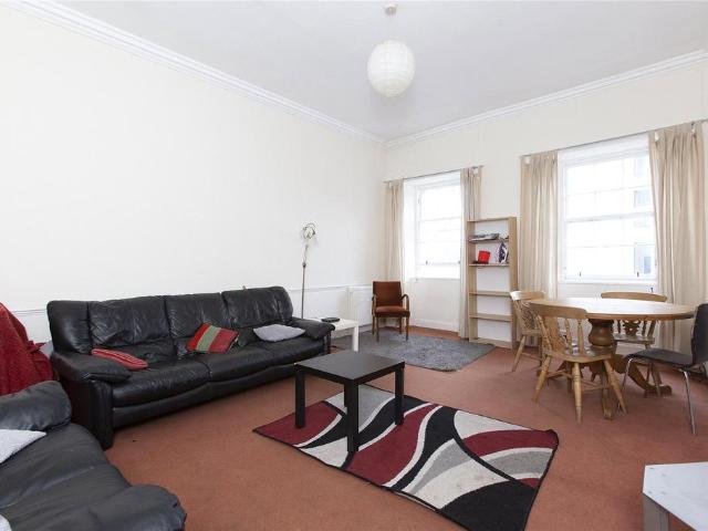 3 bedroom flat to rent