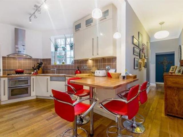 3 bedroom flat to rent