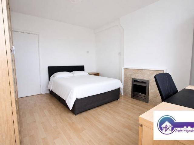3 Bedroom Flat To Rent