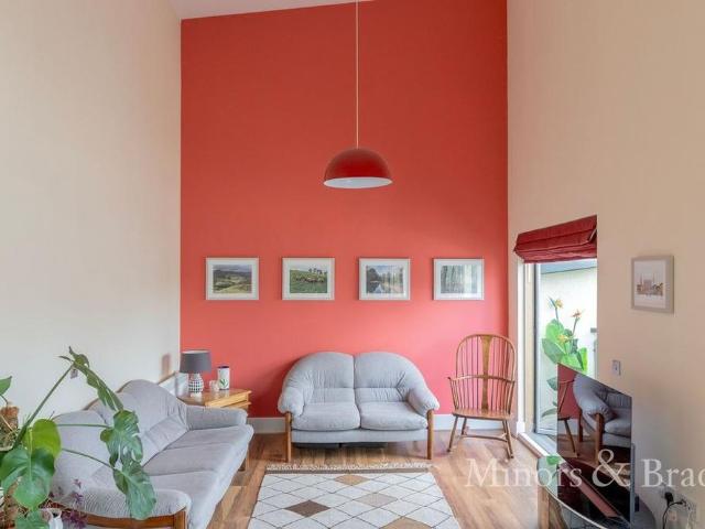 3 bedroom flat to rent