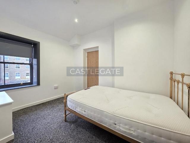3 bedroom flat to rent