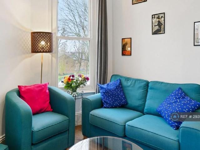 3 bedroom flat to rent