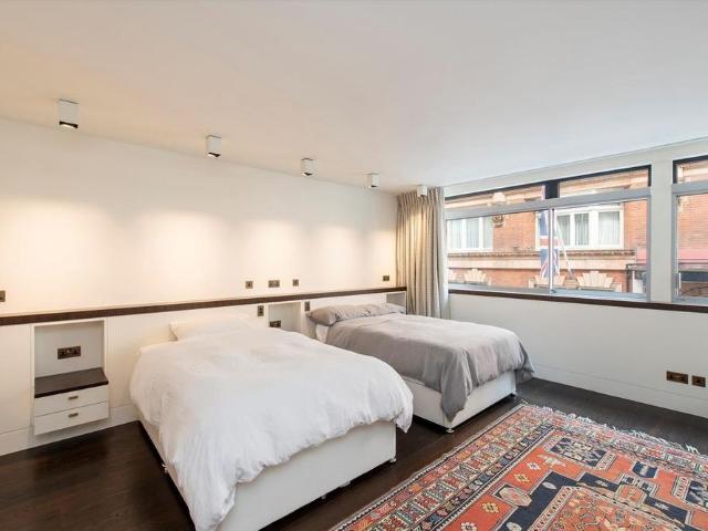 3 bedroom flat to rent