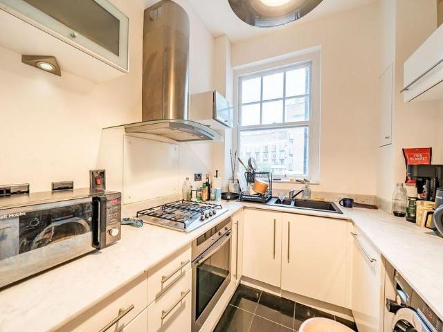 3 bedroom flat to rent