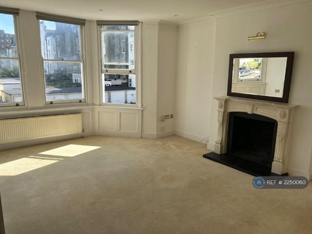 3 bedroom flat to rent