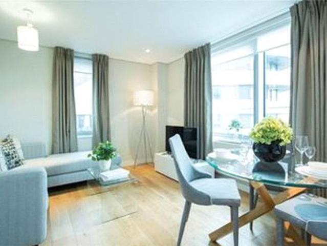 3 bedroom flat with 1 reception and 2 bathrooms in Hyde Park, W2