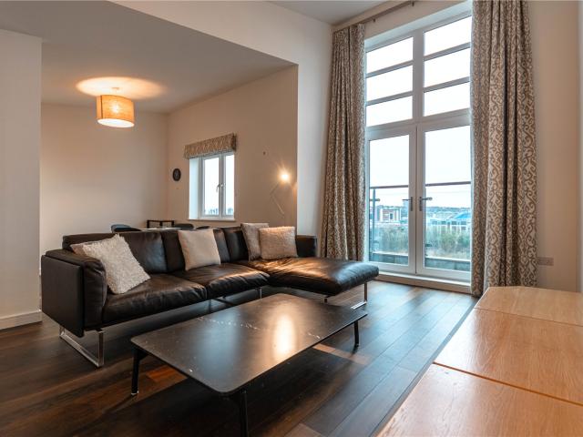 3 Bedroom Flat / Apartment
