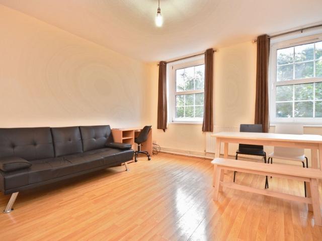 3 Bedroom Flat Bow