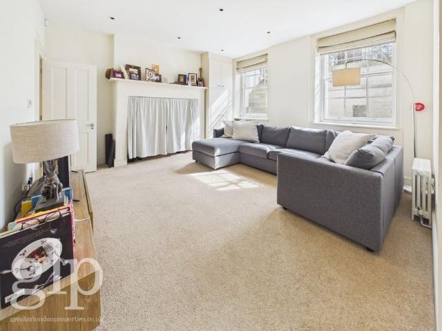 3 Bedroom Flat, Bloomsbury Square, Bloomsbury, WC1A