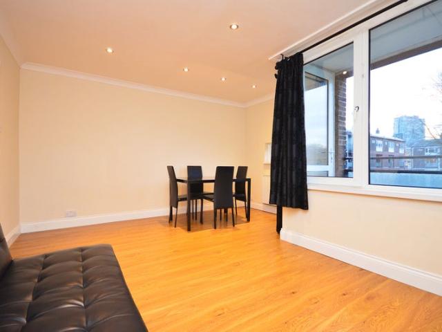 3 Bedroom Flat E14
