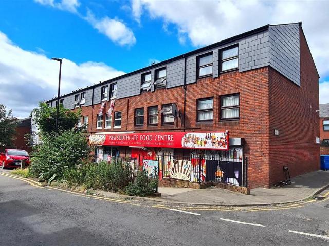 3 bedroom flat for sale