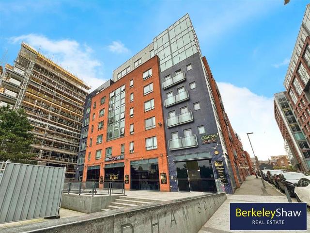 3 bedroom flat for sale