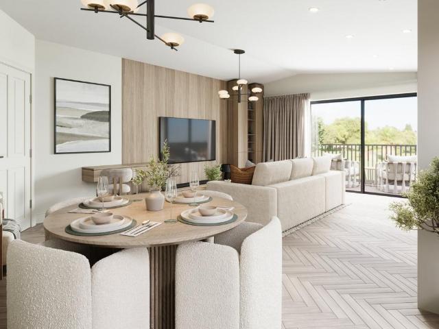 3 bedroom flat for sale
