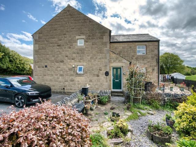 3 bedroom flat for sale