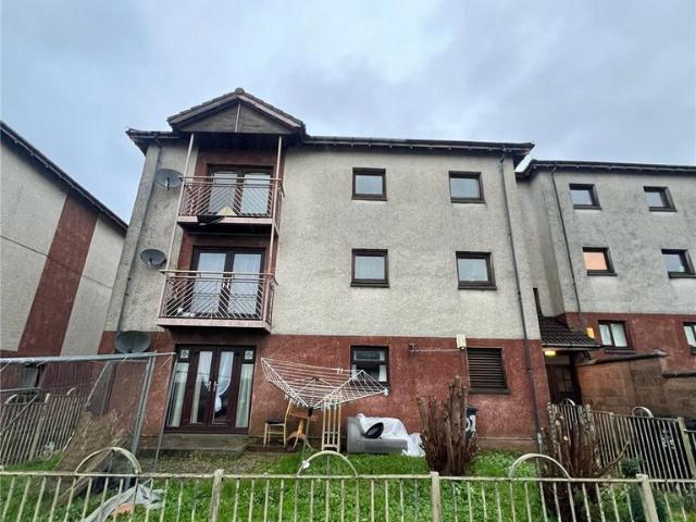 3 bedroom flat for sale