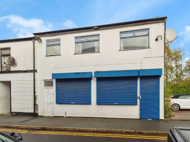3 bedroom flat for sale