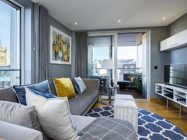 3 bedroom flat for sale