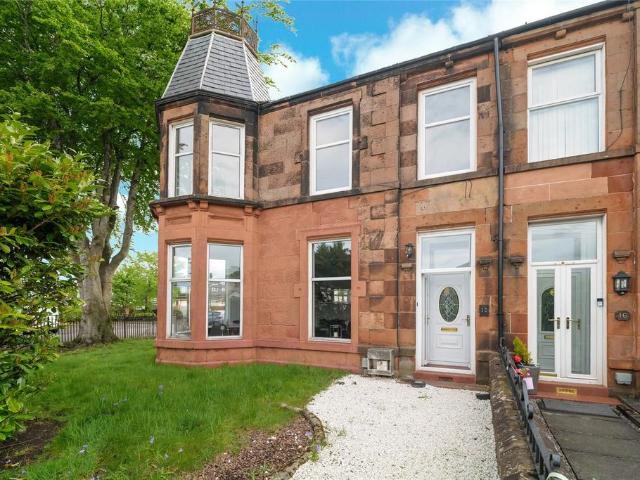 3 bedroom flat for sale