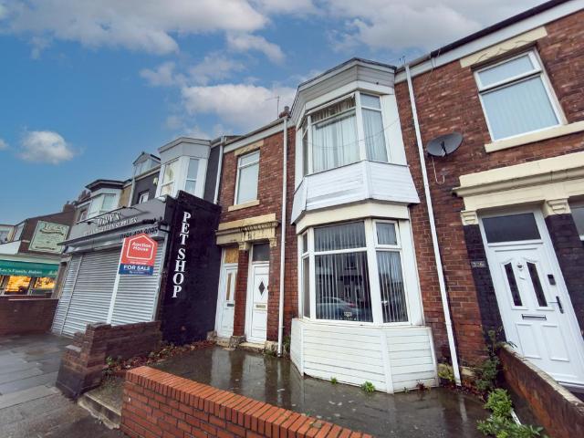 3 bedroom flat for sale