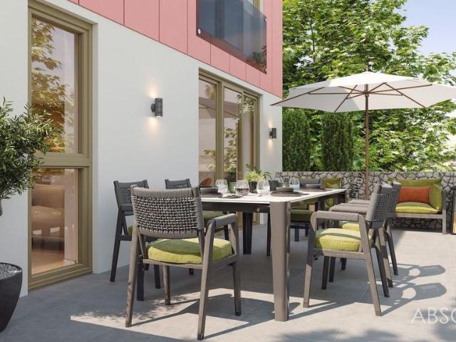 3 bedroom flat for sale