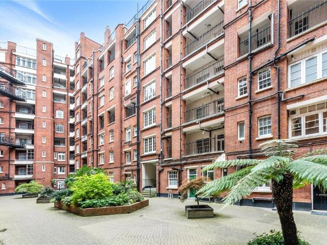 3 bedroom flat for sale
