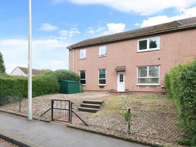 3 bedroom flat for sale