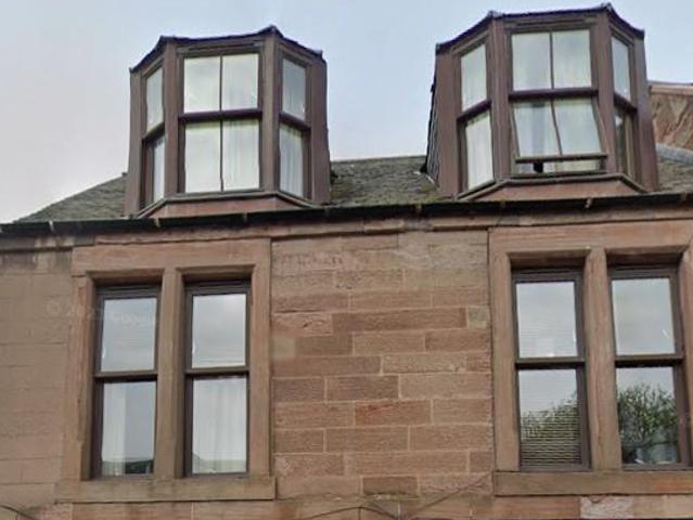 3 bedroom flat for sale