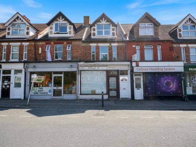 3 bedroom flat for sale