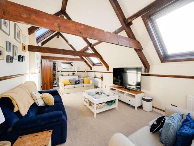 3 bedroom coach house for sale
