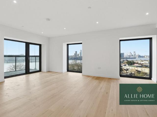3 bedroom flat for sale