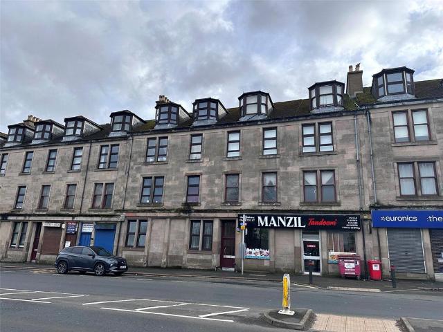 3 bedroom flat for sale