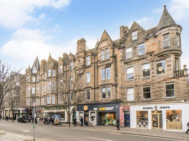 3 bedroom flat for sale