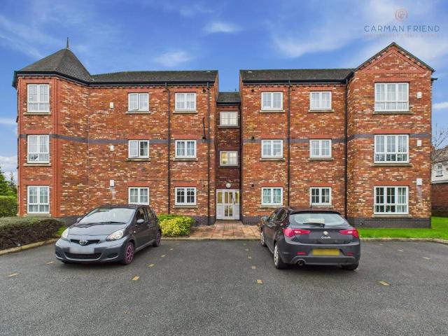 3 bedroom flat for sale