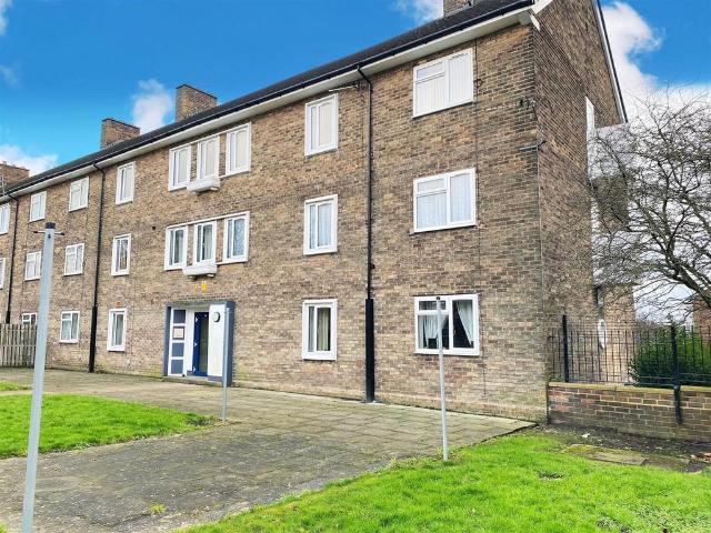 3 bedroom flat for sale
