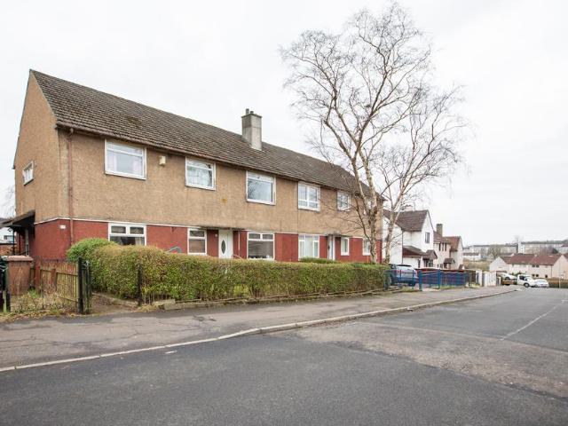 3 bedroom flat for sale
