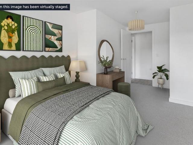 3 bedroom flat for sale