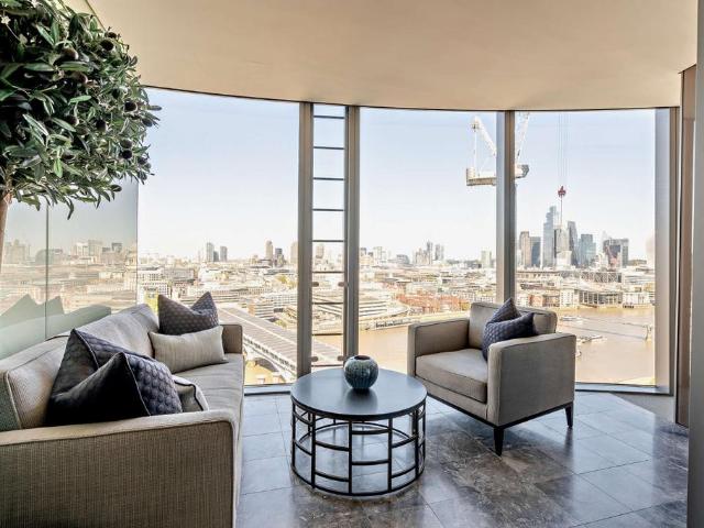 3 bedroom flat for sale