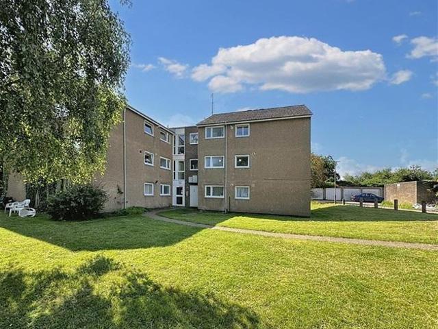 3 bedroom flat for sale