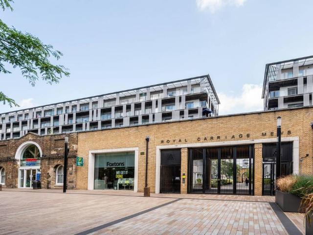 3 bedroom flat for sale